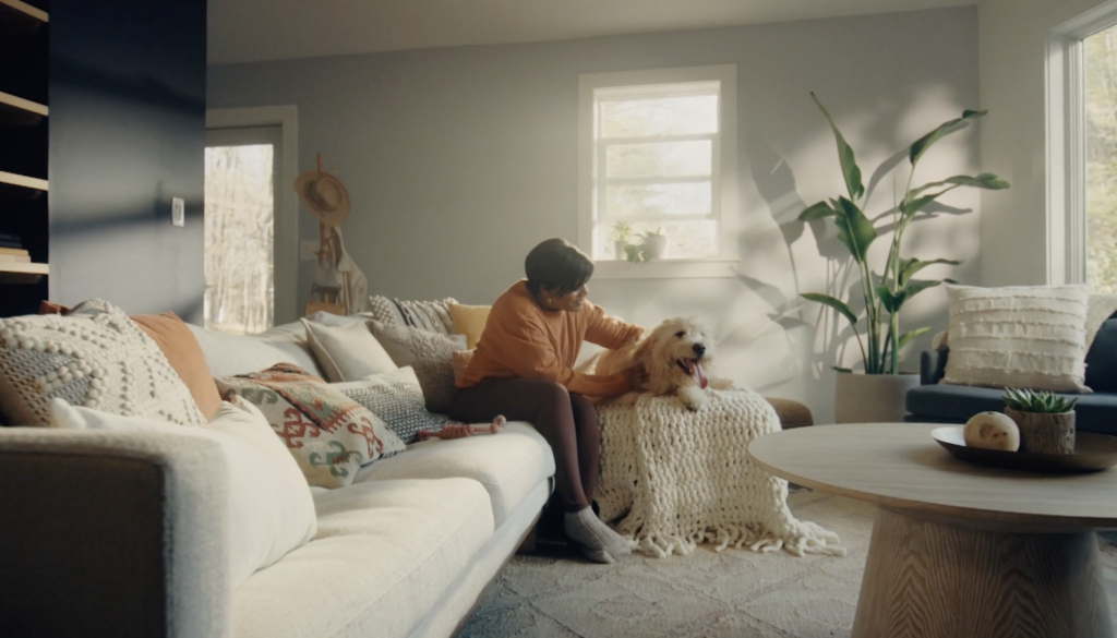 Notable | Benjamin Moore | Notice Pictures Notice Pictures